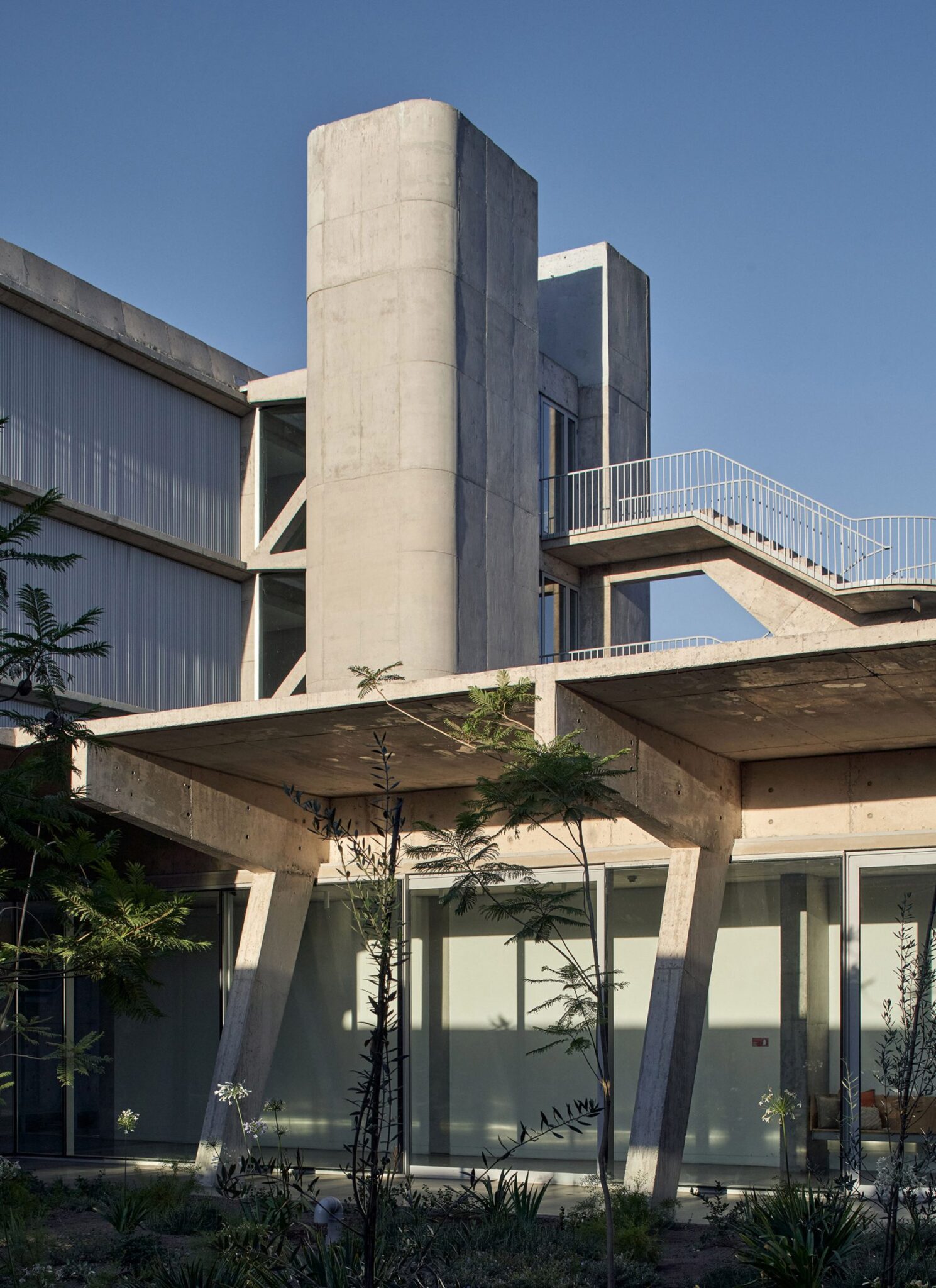 Max Núñez Arquitectos creates concrete care home in Chile | Designspeak ...